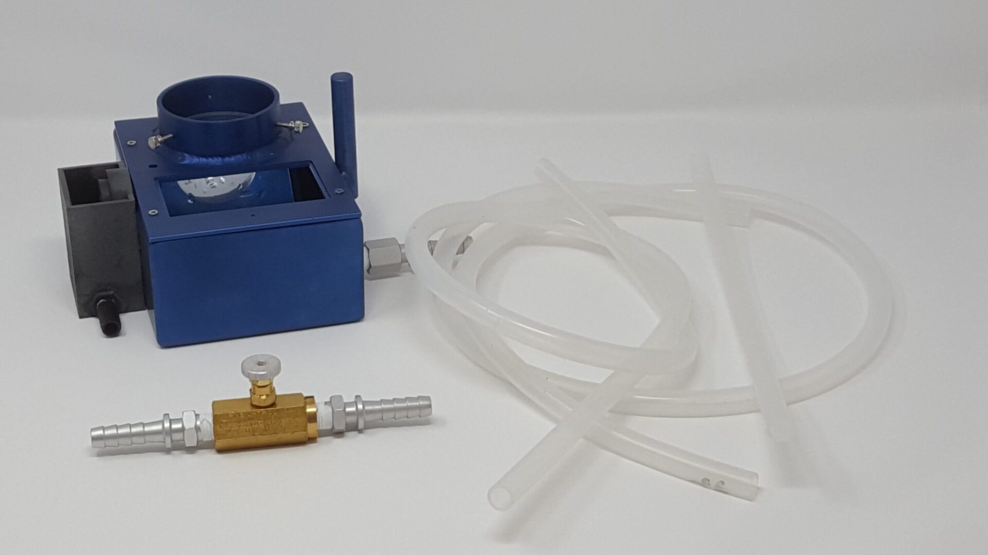 Blue box with hoses and a valve. - HepatoChem